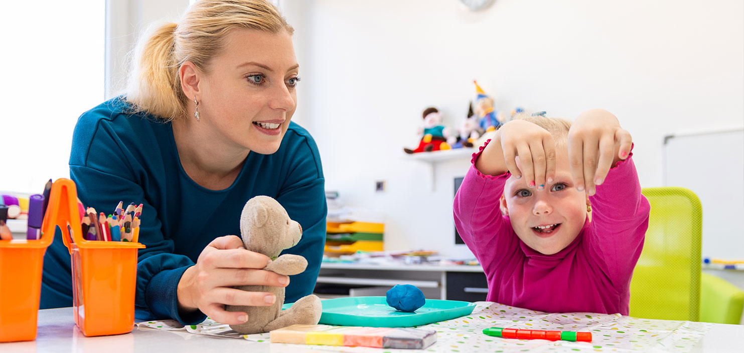 Creative and Therapeutic Techniques for Counselling Children and ...